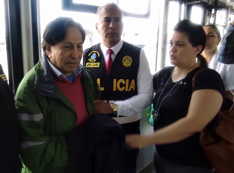 Ex Presidente Alejandro Toledo Es Detenido Al Llegar A Perú