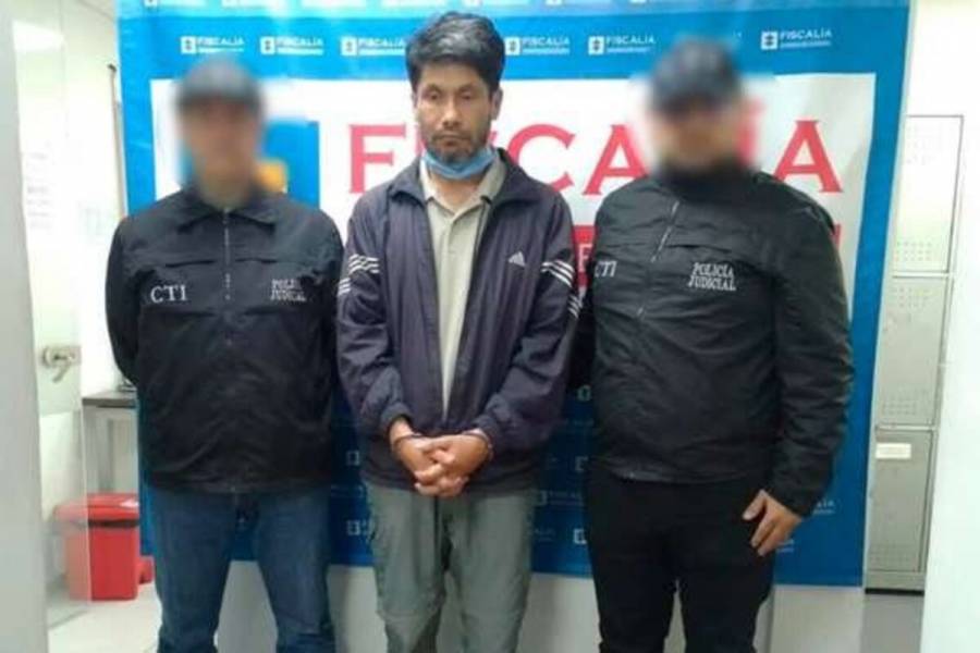 Capturan a conductor que abusaba de estudiantes dentro de autobús ... Capturan a conductor que abusaba de estudiantes dentro de autobús ...