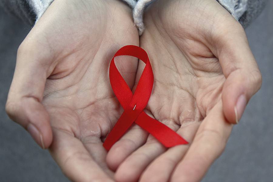 En México, al menos 380 mil personas viven con VIH: CENSIDA ...